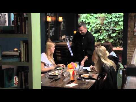 The Hurlingham - One of the best Gastro Pubs in Fulham, London, England.mp4