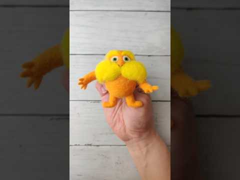Crafting The Lorax with Satisfying Needlefelt Art