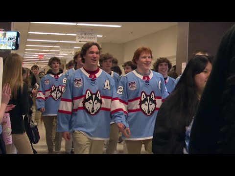 Saint Joseph hockey team headed to California to compete for national championship