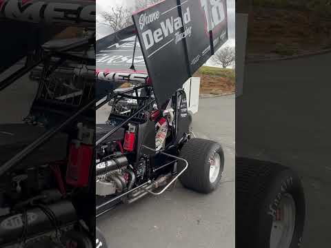 410 Sprint Car Fired Up!