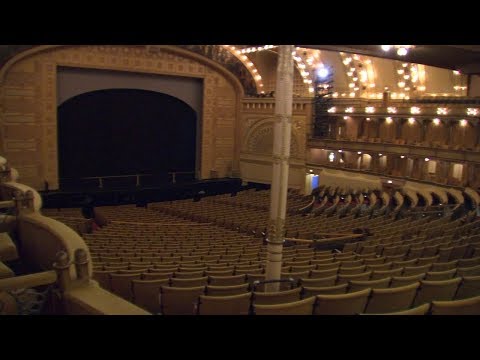 The Auditorium Theatre holds open house to celebrate 130th birthday