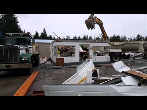 Shell Gas Station In Nehalem.