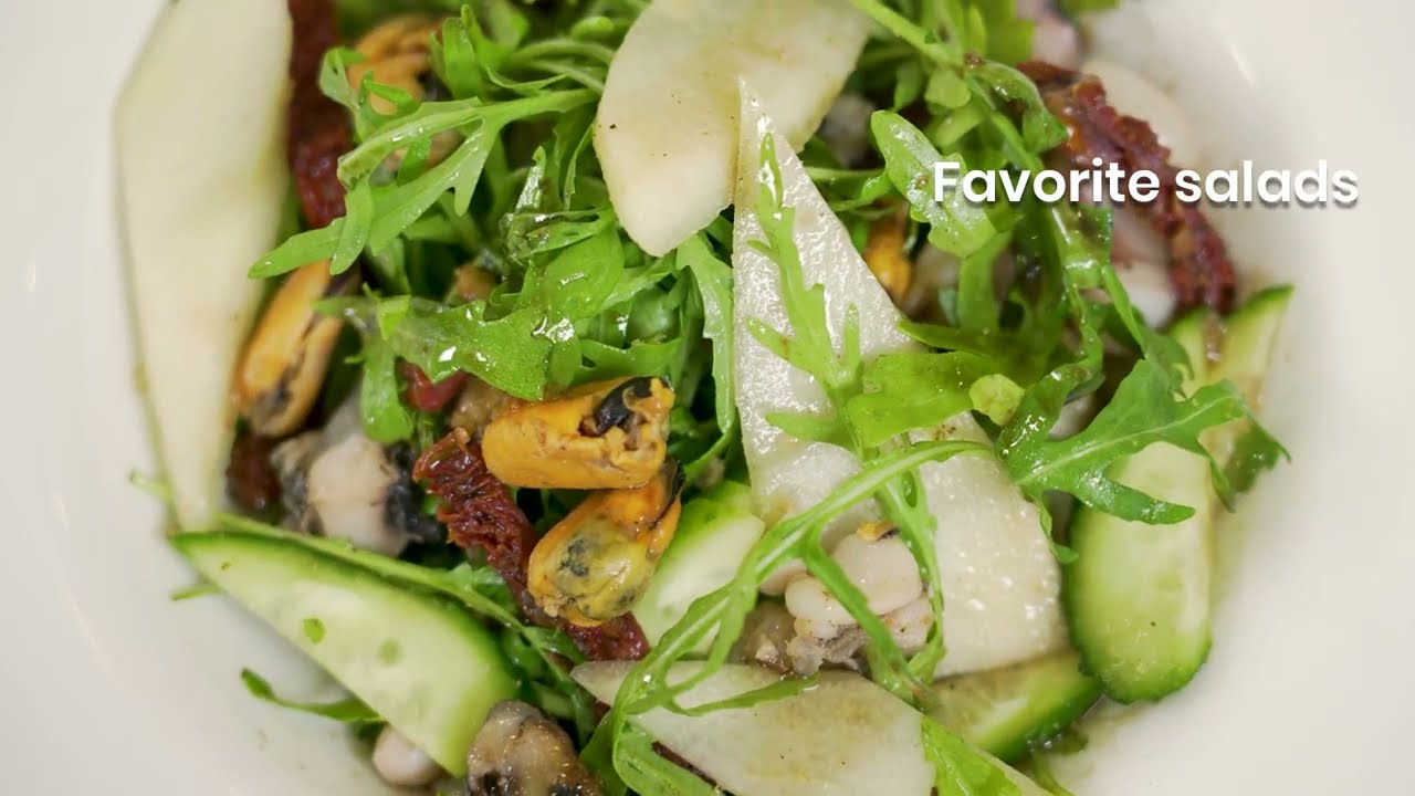 Juicy Bartlett Pears Straight from Our Farm | Dolce Frutti | Organic Fruits from Coachella Valley