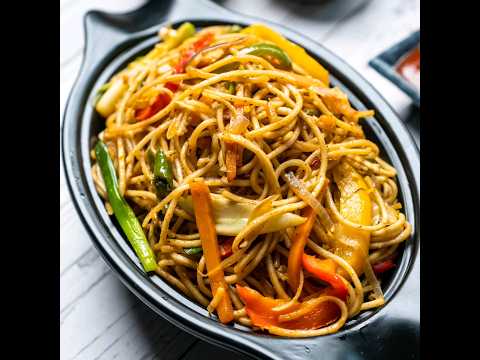 Street style chowmin recipe #atanurrannaghar #chowmin #noodles #streetfood