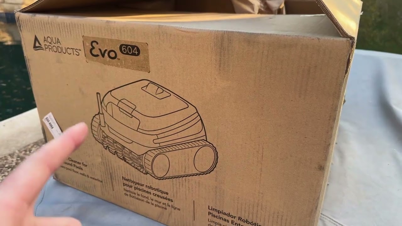 First day with the Aqua Products Evo 604 Robotic Pool Cleaner 😔