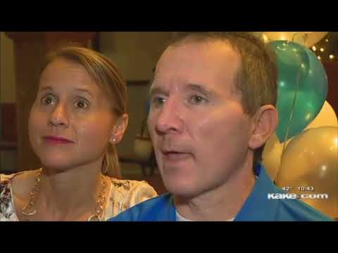 Officer Brian Arterburn comes home