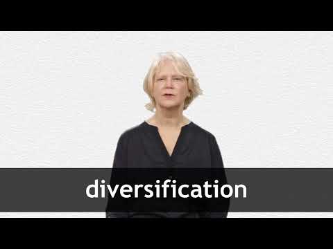 How to pronounce DIVERSIFICATION in American English