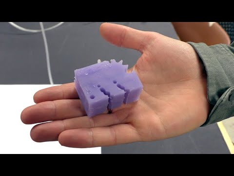 AI designs new robot from scratch in seconds