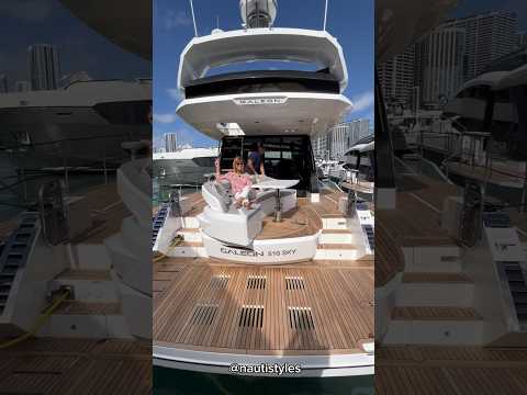 Spin me!😝🤣 #Yachts #viralshorts #yachttour #boat