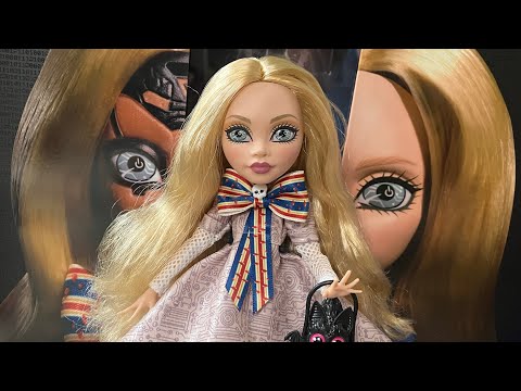 MONSTER HIGH SKULLECTOR M3GAN DOLL REVIEW AND UNBOXING