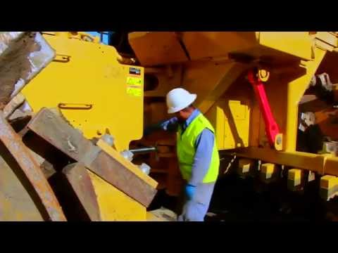 Cat® 836K Landfill Compactor - Serviceability