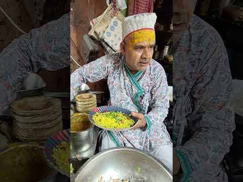 Mathura famous pandit ji kachori wale #mathura #streetfood #food #foodvlog #indianstreetfood #samosa
