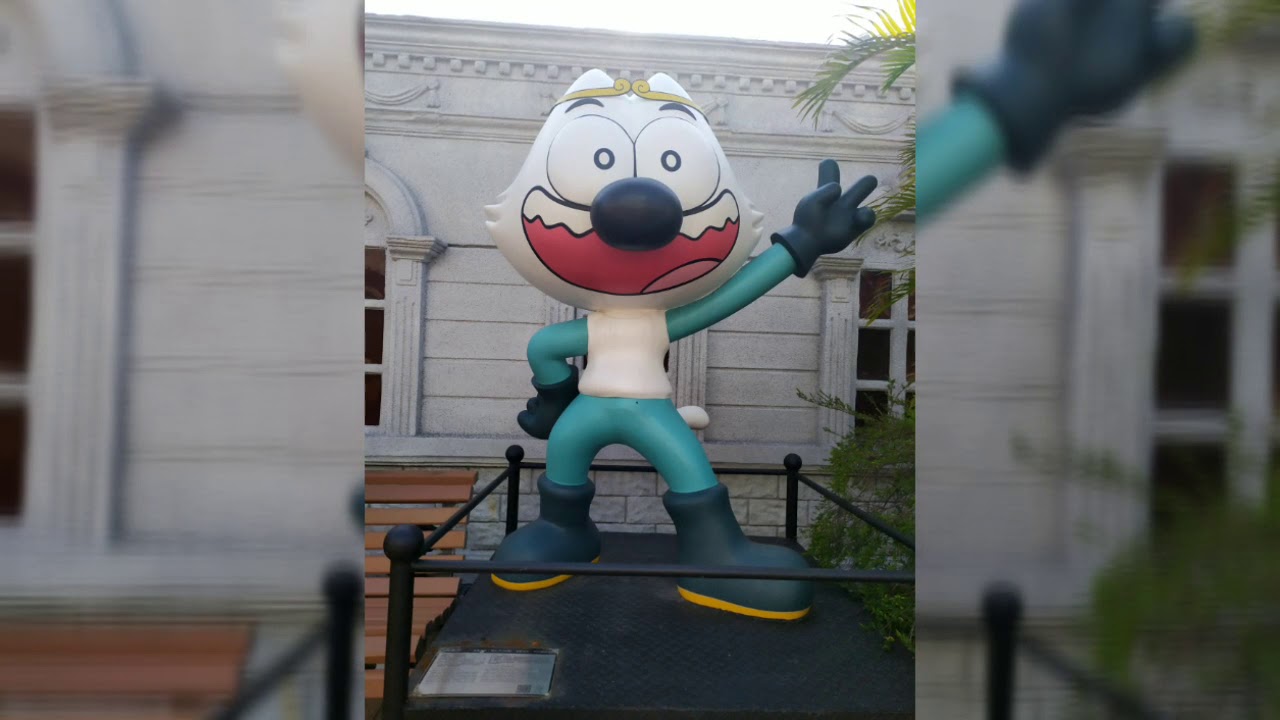 Cartoon character - Life size statue