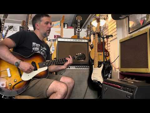 MAGNATONE 1960 MODEL 213 TROUBADOR BROWN 100% ORIGINAL | Reverb