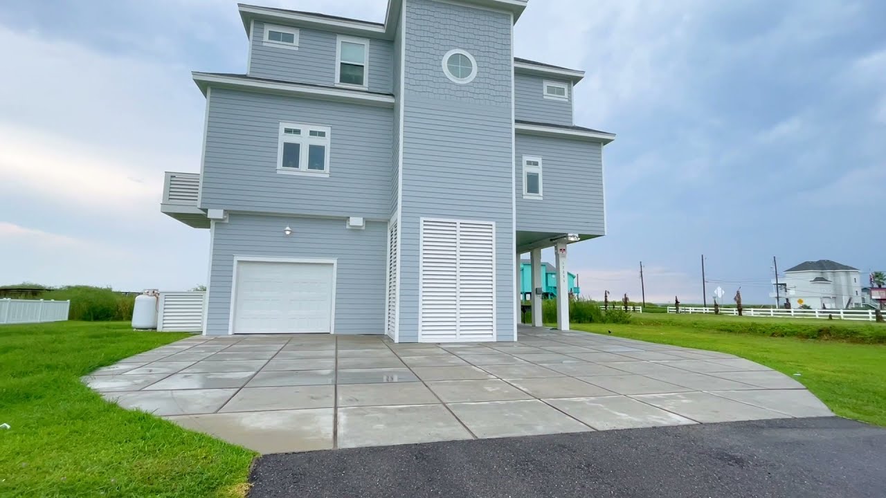 17235 Termini San Luis Pass Rd, Galveston, TX 77554