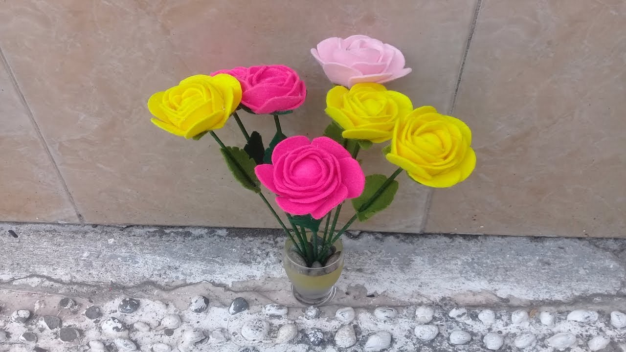 Cara Membuat Bunga Mawar Cantik dari Kain Flanel