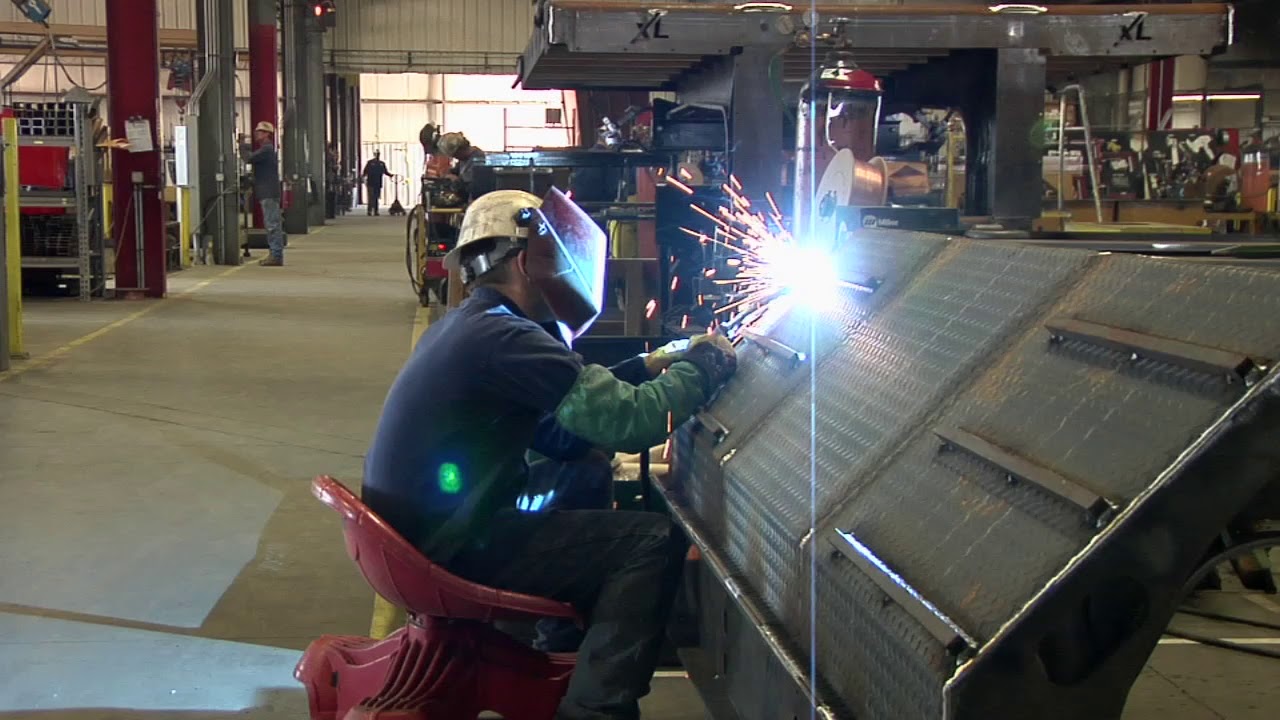 Plant Tour: XL Specialized Trailers