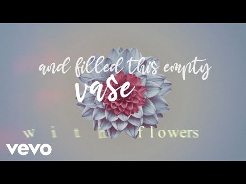 Gwen Stefani - Gwen Stefani - Empty Vase (Official Lyric Video)