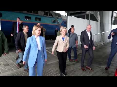 EU's von der Leyen visits Kyiv