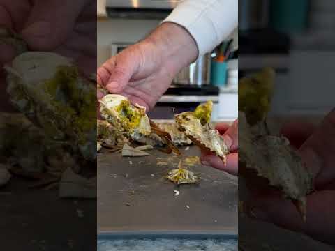 The Best Part of a Blue Crab? #crabs #chesapeakebay