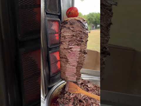 Turkish Döner...Listen to voice! #turkishdoner #turkishstreetfood