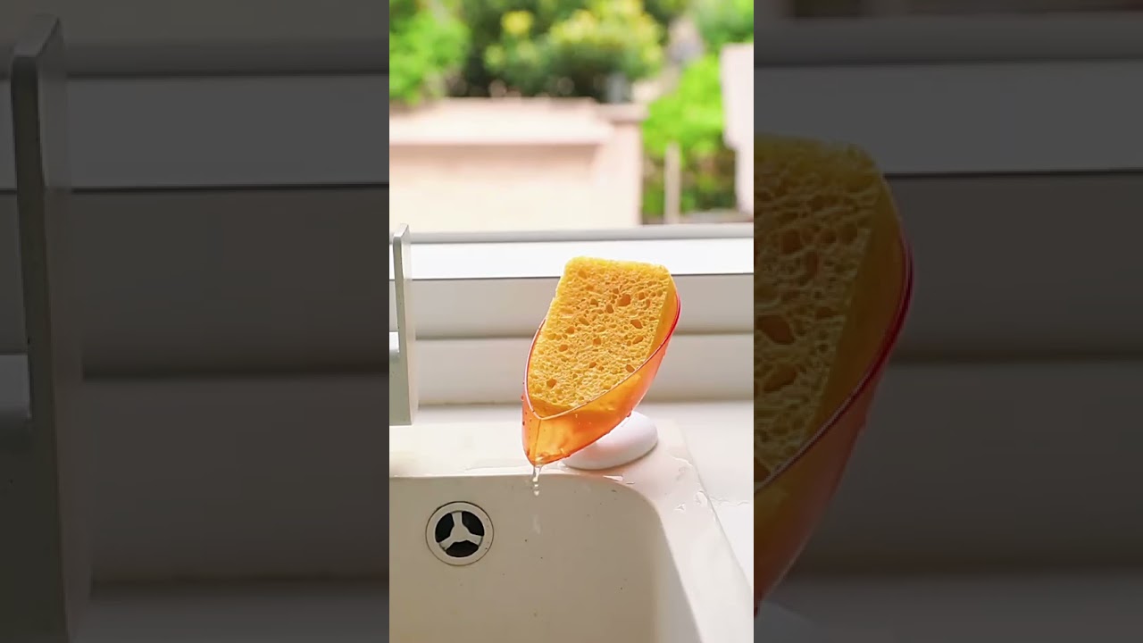 Leaf-Shape Soap Holder Self Draining Holder with Suction Cup Smooth Soap Dish Holder