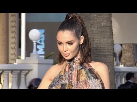 EXCLUSIVE : Nabilla is doing a photoshooot on the Croisette in Cannes