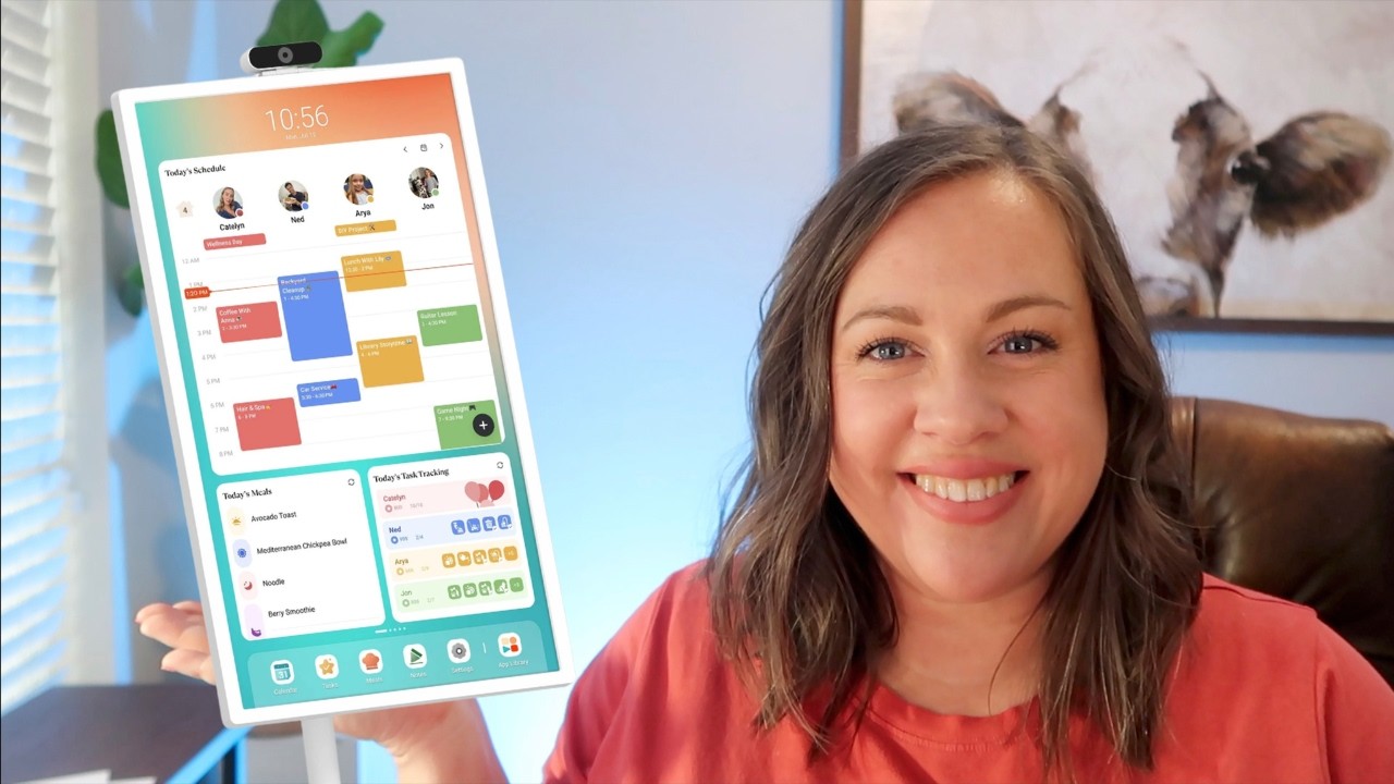 Watch This Before You Buy a Family Digital Calendar | Cozyla Calendar+ Go