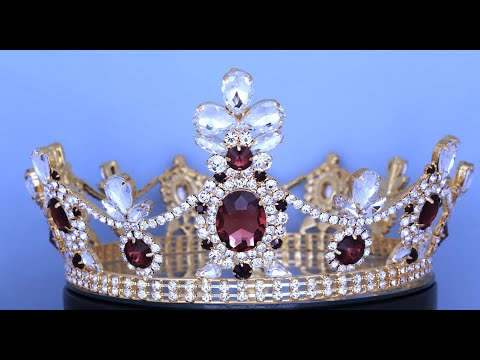 Full Rhinestone Gold Queen King Crown