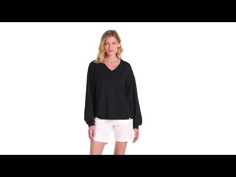TravisMathew TM1LD009 Ladies Long Weekend V-Neck