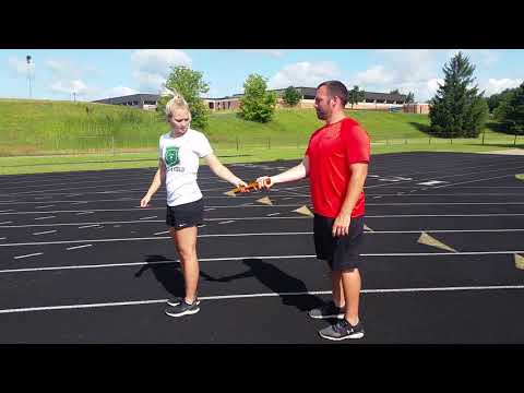 4x100m giving baton styles