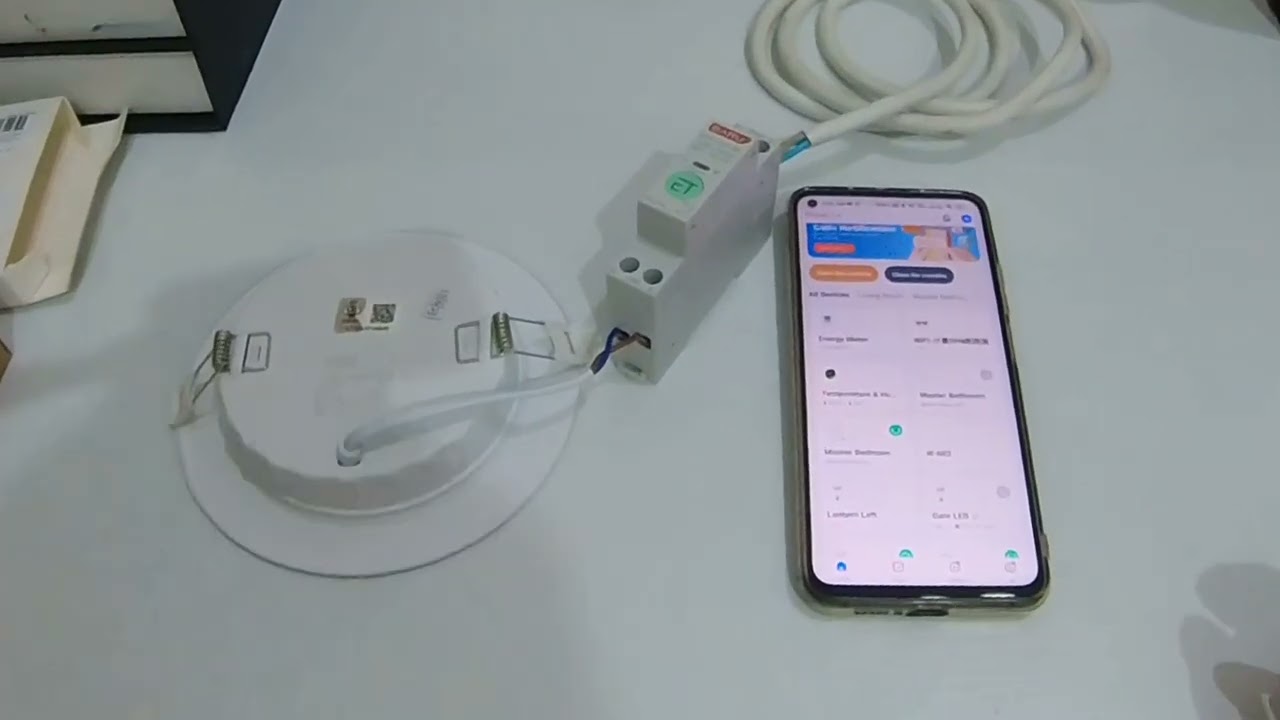 Unboxing & Setup of EARU Tuya/SmartLife Smart Circuit Breaker with Power Monitoring