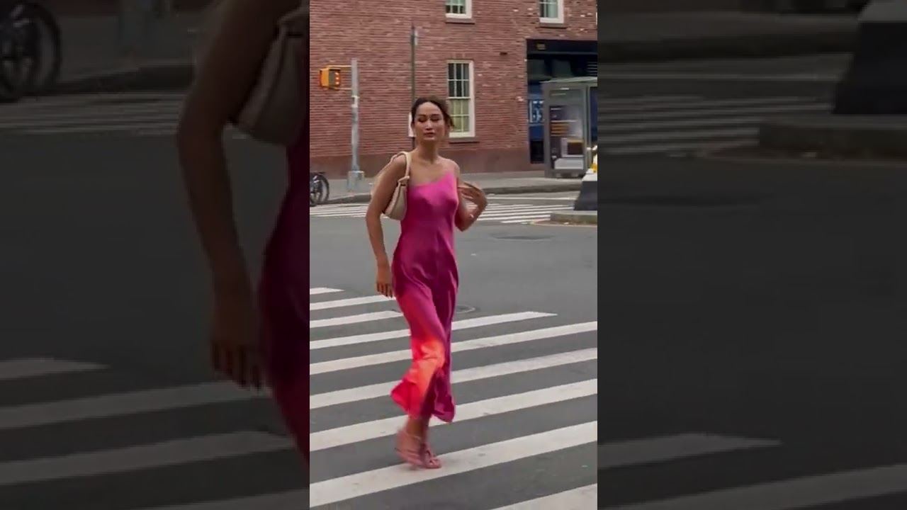 girl show tight nipple