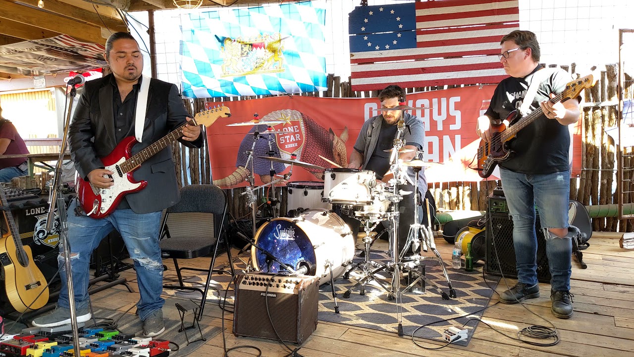 Rojas and Onomatopoeia at Bend General Store