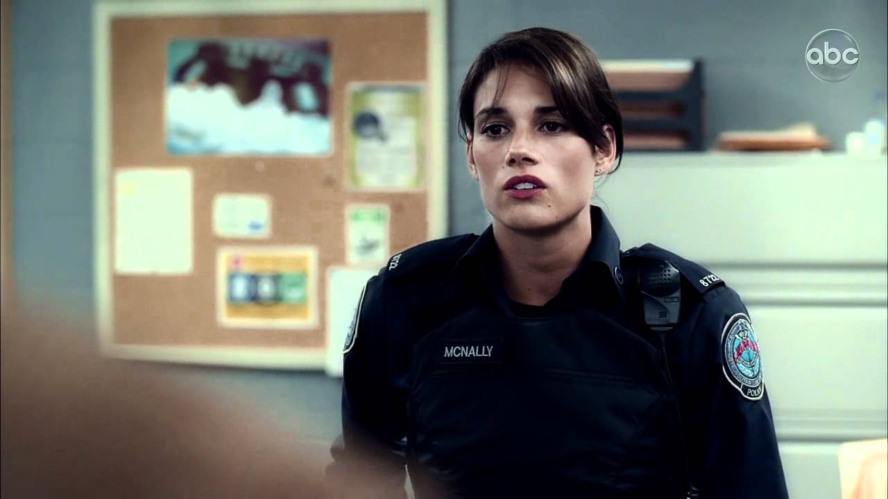 The Suspect Gets Away! - Rookie Blue