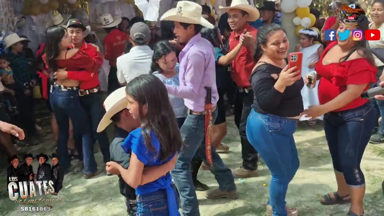 ASI SE BAILA EL CHIKISTRIKI EN EL BARREAL CHIQUIMULA CON LOS CUATES DE GUATEMALA FULL AMBIENTE