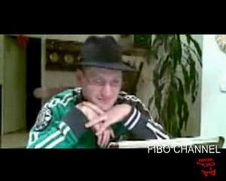 4 girls fingerpaint Peter reaction
