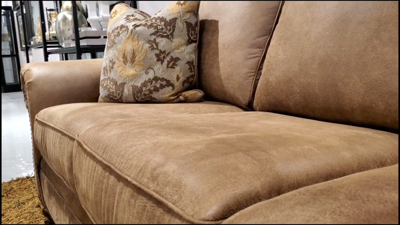 Larkinhurst Classic sofa dari Ashley USA