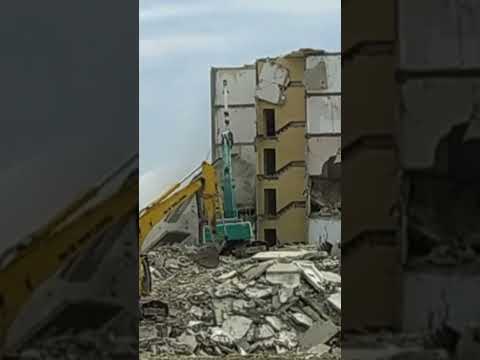 Plattenbau DDR Abriss