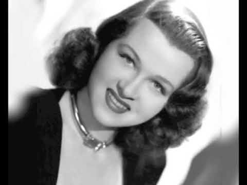 The Trolley Song (1944) - Jo Stafford and The Pied Pipers