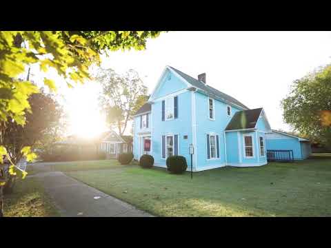 Red Door Real Estate - 211 Maple St, E, Fayetteville, TN 37334