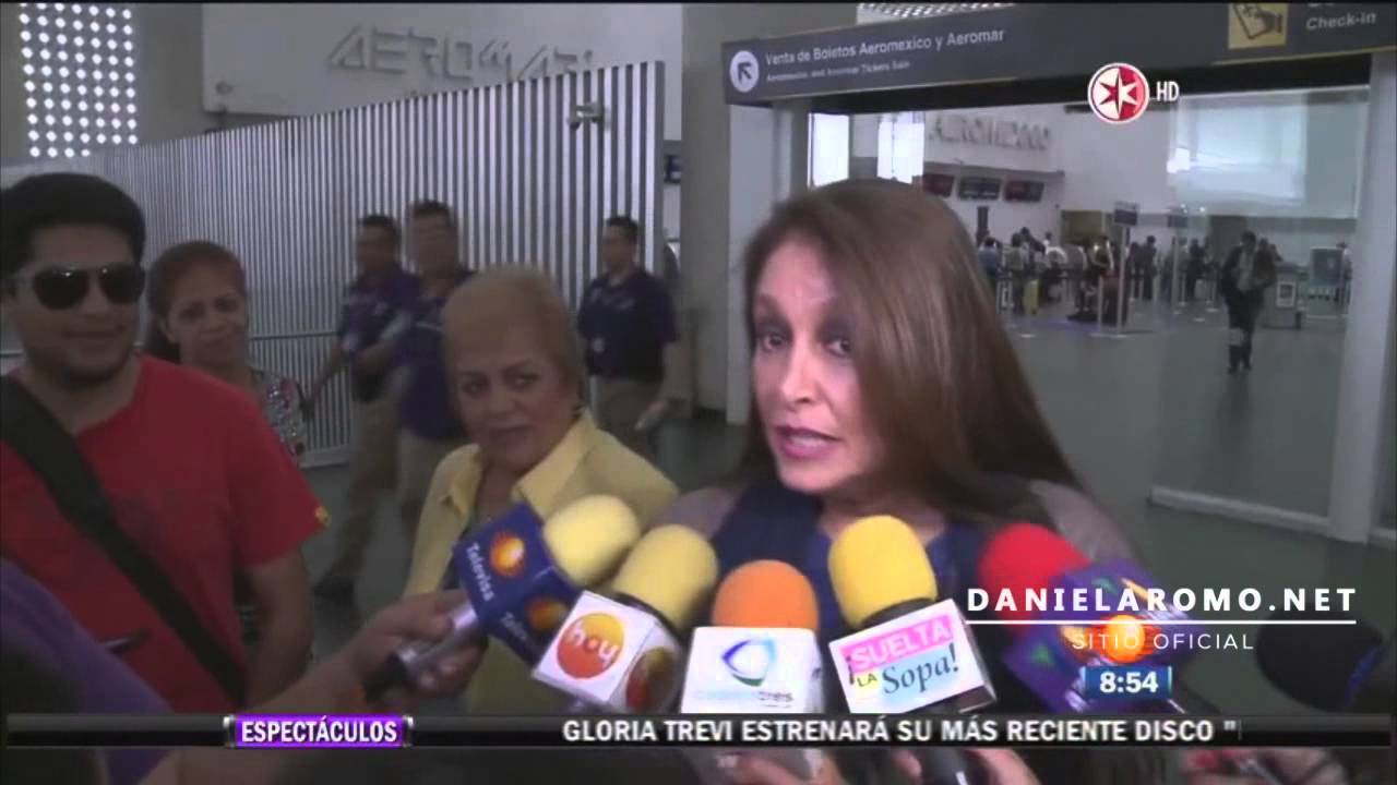 Daniela Romo presenta 