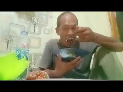 LAGI GAK ENAK MAKAN GESSSS