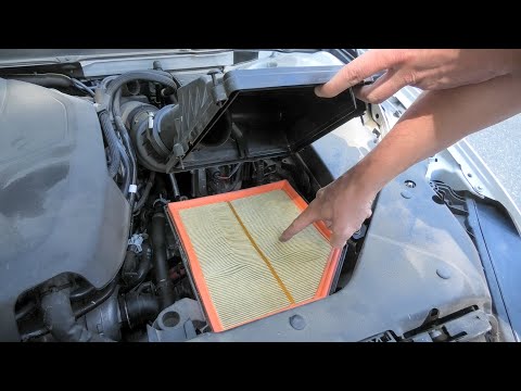 Volvo V60 (2019-2025): Engine Air Filter Replacement.