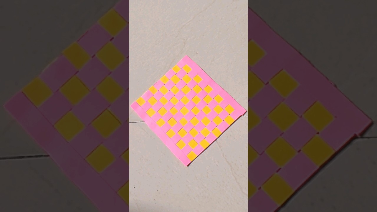 how to make this paper mat 💛💗 in simple steps 💛💗in 2 minutes 💛💗#shorts #viral #mat #craft #diy
