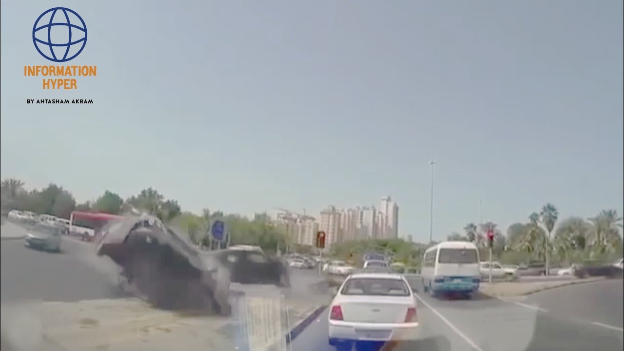 Dashcam Accident Recorded | INFORMATION HYPER