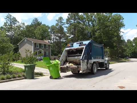 Waste Management: International Heil PT1000
