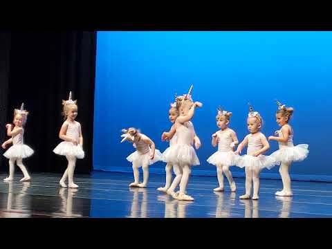 Pink Fluffy Unicorns Dancing on Rainbows Edie