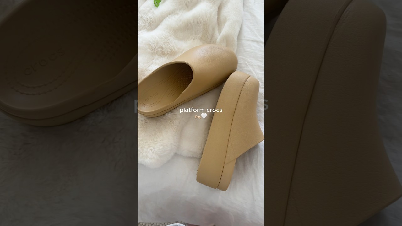 PLATFORM CROCS! #crocs #shoes #platform #platformshoes #crocsclogs #crocssale #crocsshoes