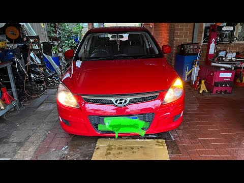 How to replace Hyundai i30 headlight globe low beam H7 | DIY